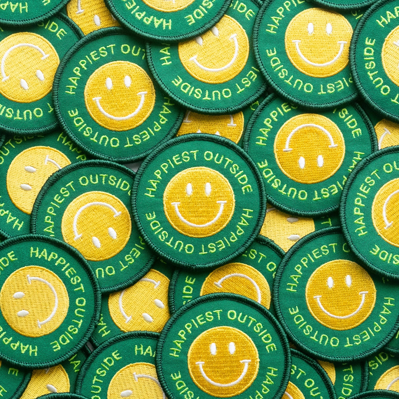 HAPPIEST OUTSIDE PATCH - dinky-circus
